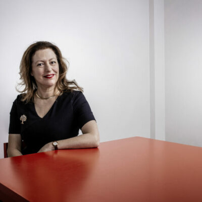 Edith Hall: 'Geluk is een keuze' - Filosofie Magazine