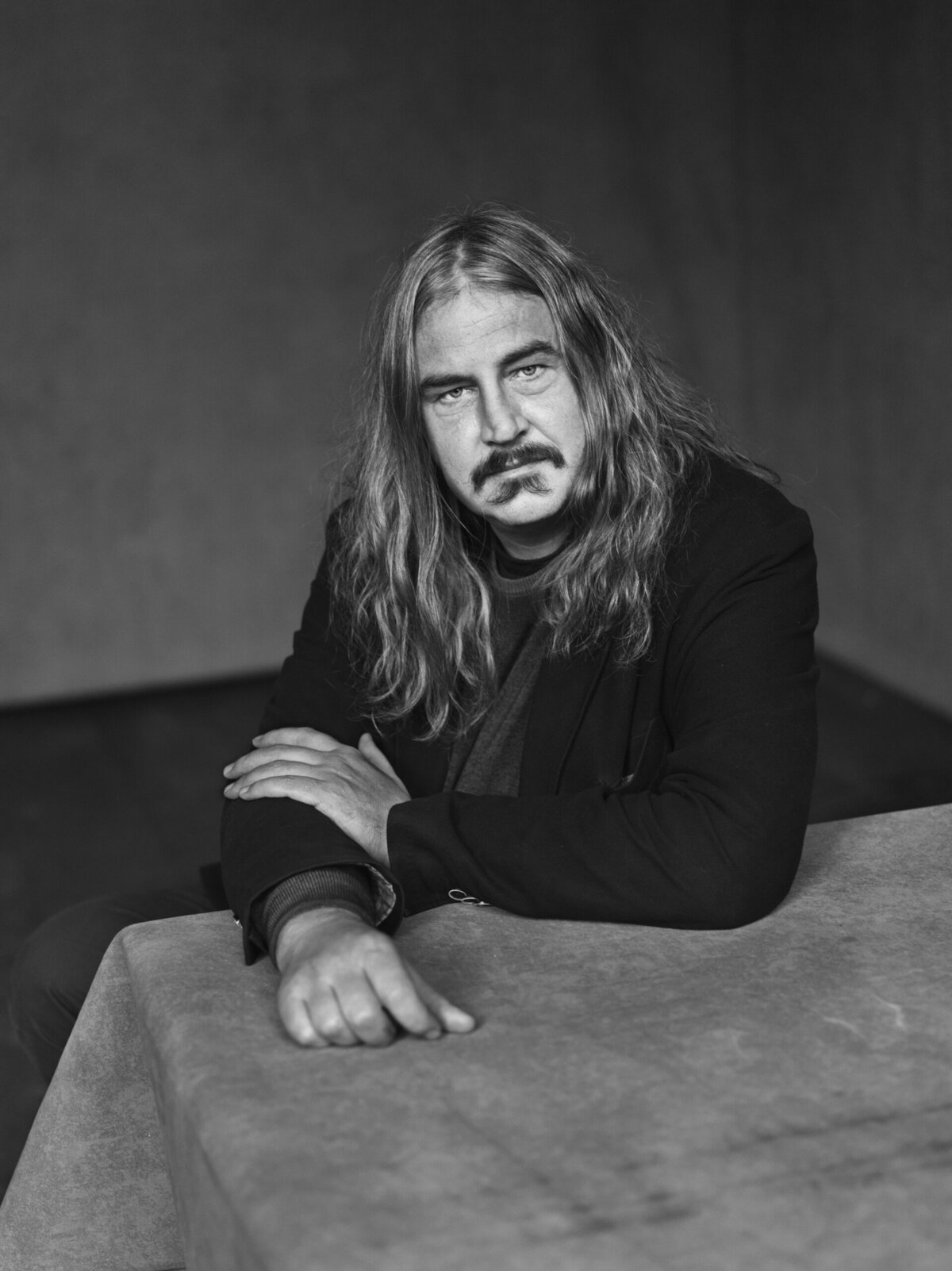 Ilja Leonard Pfeijffer: ‘Een democratie kan aan zichzelf ten onder gaan ...